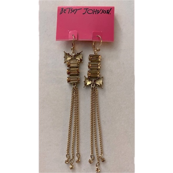 Betsey Johnson | Jewelry | Betsey Johnson Crystal Bow Linear Leverback ...